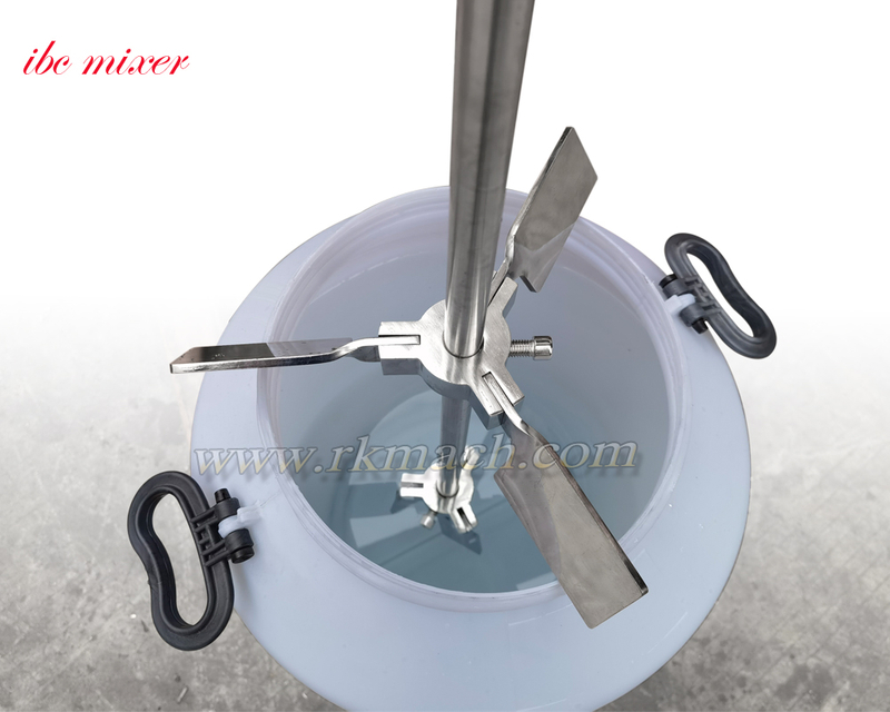 air-driven mixer for IBC tote folding mixing blade